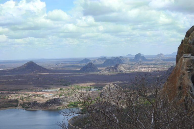 ‘Sertão Monumental’: inselbergs de Quixadá e Quixeramobim, no Ceará ...