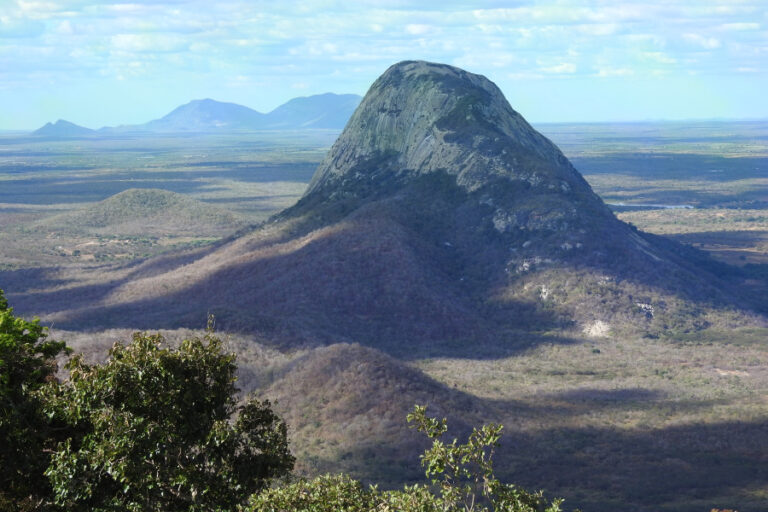 ‘Sertão Monumental’: inselbergs de Quixadá e Quixeramobim, no Ceará ...